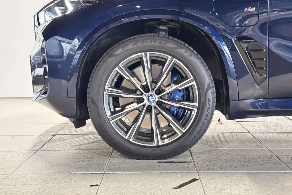 BMW X5 Occasion €89.800,- uit voorraad - Van Poelgeest
